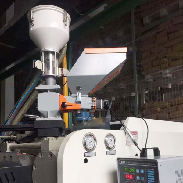 Volumetric Doser Used for plastic manufacturingsingle